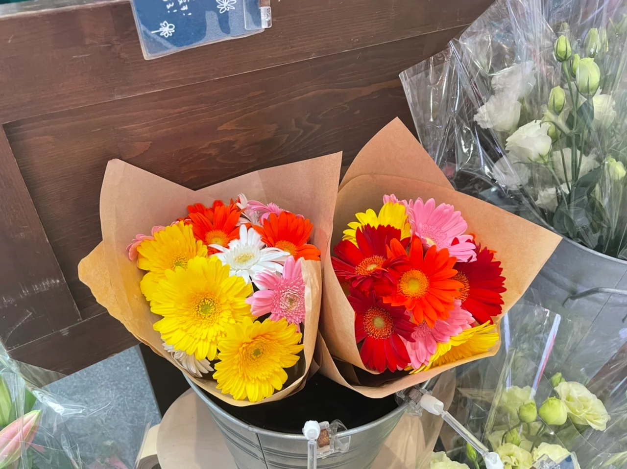 【東京・銀座】ユニクロで季節の花のブーケが作れる？！UNIQLO FLOWER（ユニクロフラワー）をご存知ですか？！ | MOREインフルエン ...
