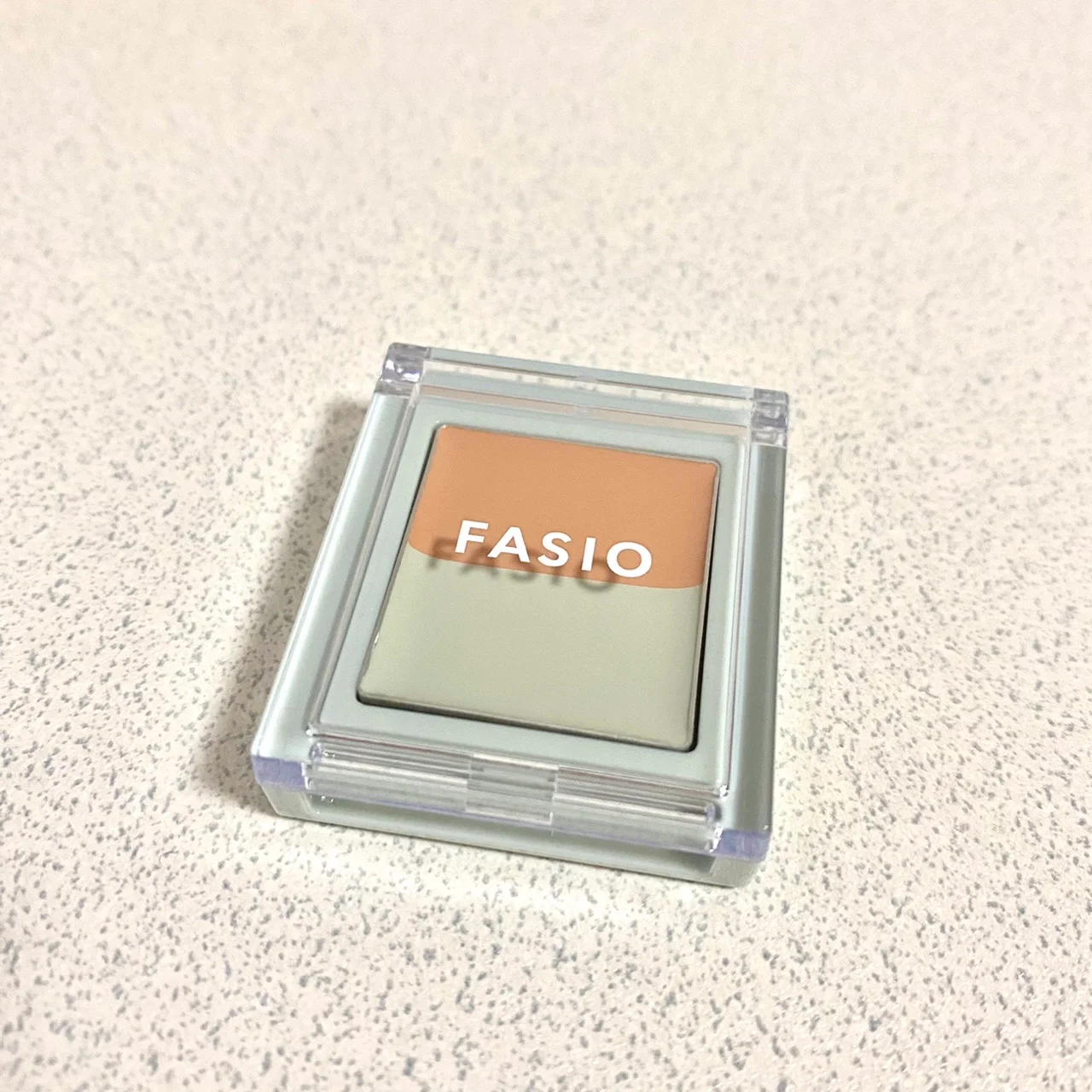 【新作コスメ】今年リニューアルしたファシオのコンシーラーが推せるワケ | MOREインフルエンサーズブログ | MORE